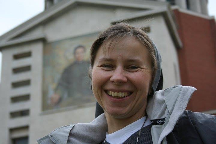 Misje Sióstr Salezjanek – VIDES